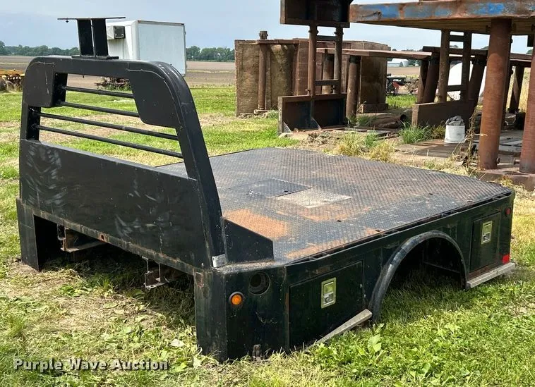 CM flatbed - Aucteeno