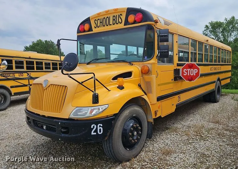 2006 IC PB10500 school bus - Aucteeno